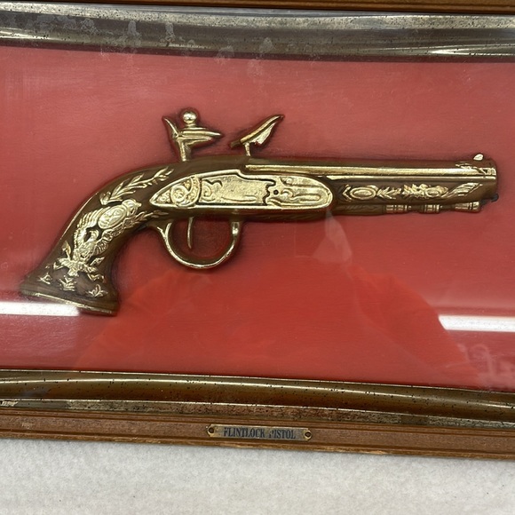 flintlock | Wall Decor | Vintage Model Of Flintlock Pistol Shadow Box ...
